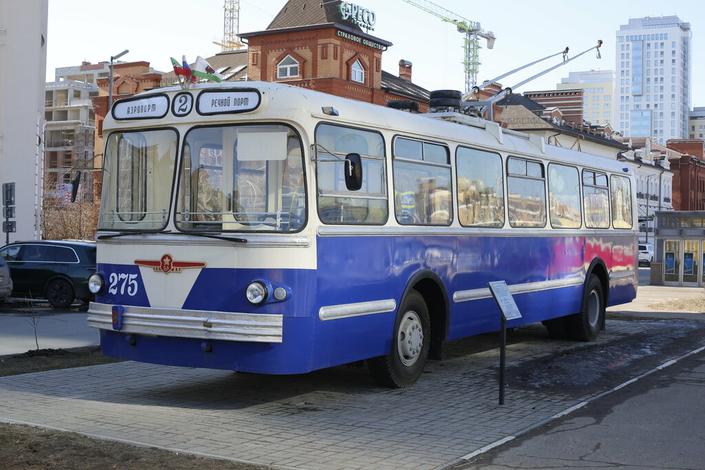 Teknoloji anıtı Троллейбус ЗИУ-5, Kazan, foto