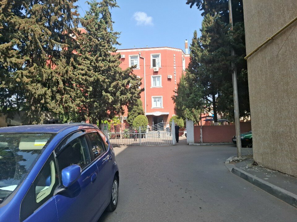 Tıp merkezleri ve klinikler Janmrtelobis Saxli, Tiflis, foto