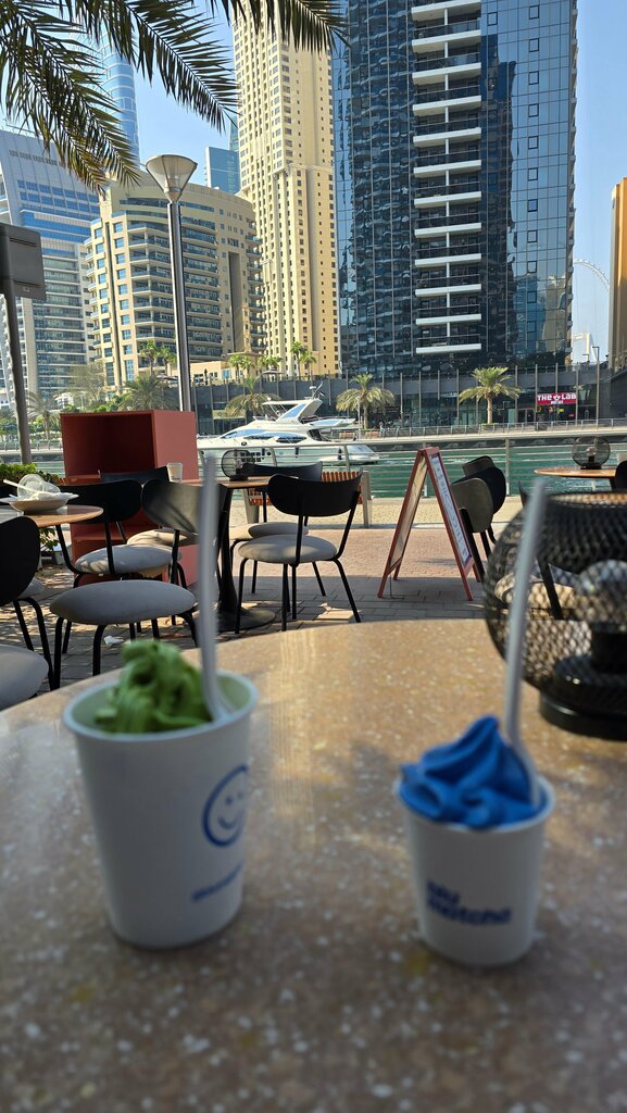 Kafe Blu Matcha, Dubai, foto