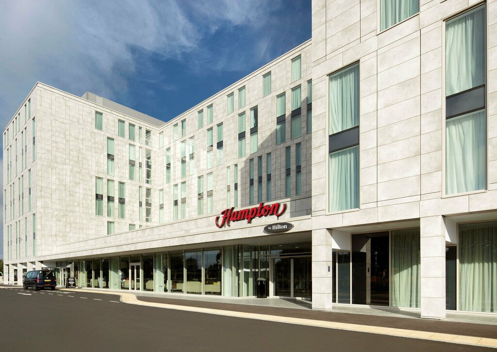 Otel Hampton by Hilton London Stansted Airport, İngiltere, foto