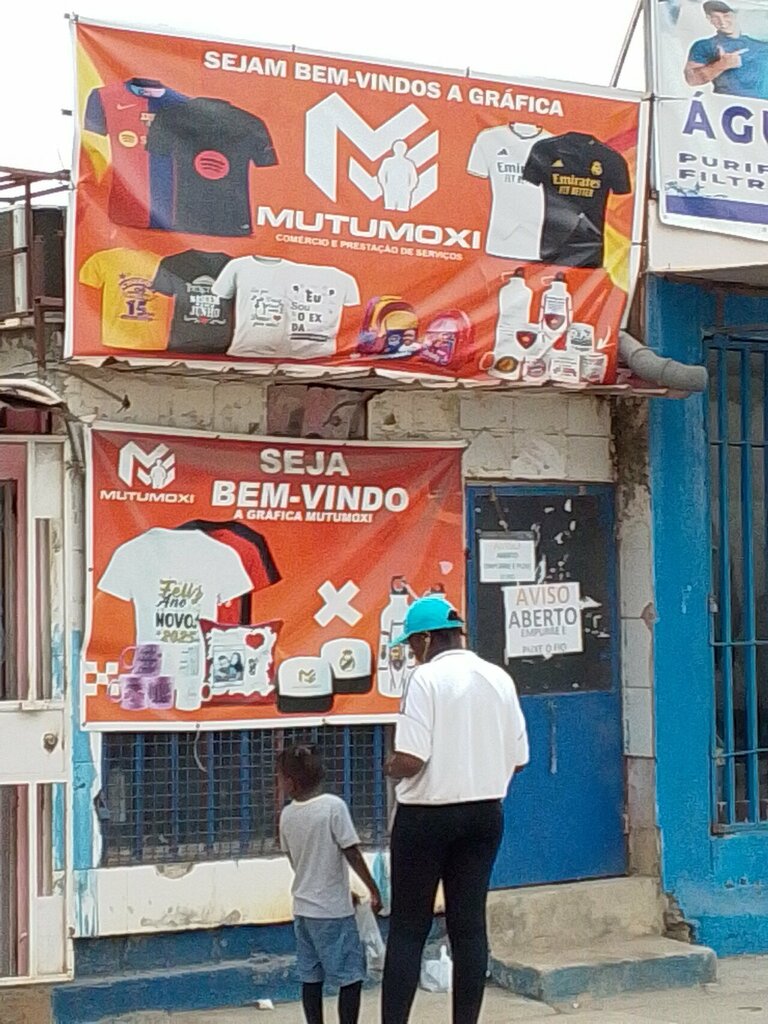 Grafik tasarımcılar Gráfica, Loanda, foto