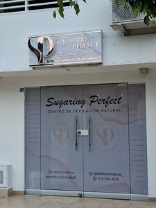 Sugaring perfect (Valle del Cauca, Municipio de Santiago de Cali, Calle 14, 48-05), ağda  Cali'den