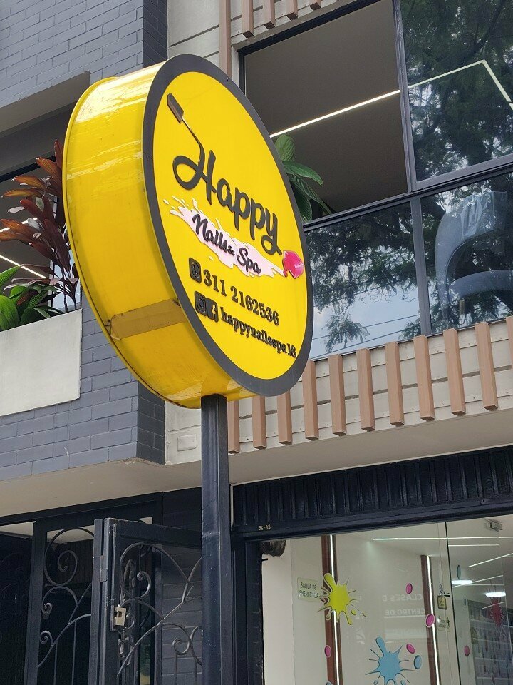 Manikür-pedikür Happy nails SPA, Medellin, foto