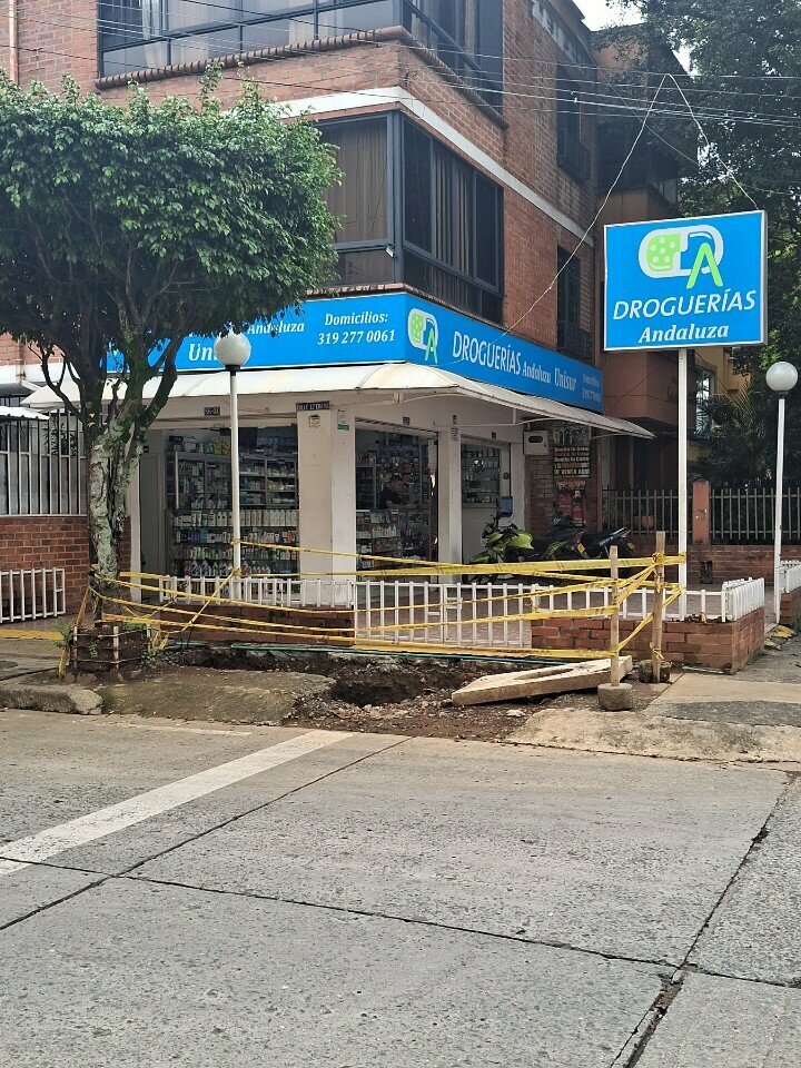 Eczaneler Drogueria Unisur, Cali, foto