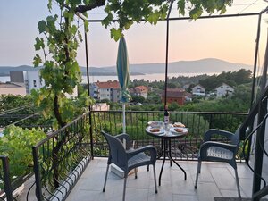 Apartmani Bosco (Bradasevo bb,85320 Tivat,), otel  Tivat'tan