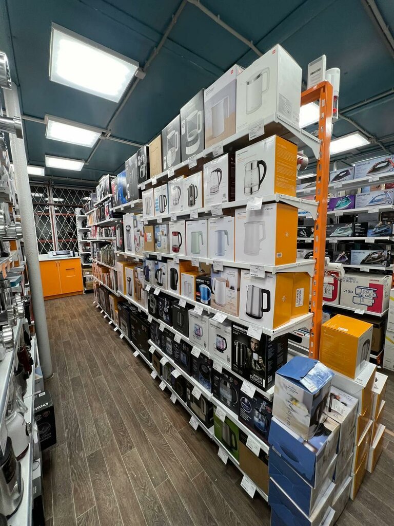 Elektronik eşya mağazaları DNS, Svirsk, foto