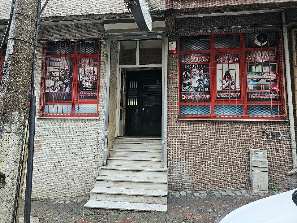 i̇nternet kafeler Aspirin, İstanbul, foto
