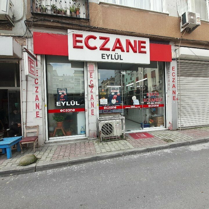 Eczaneler Eylül Eczanesi, İstanbul, foto