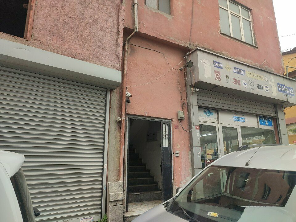Ayakkabı tamiri Lostra Sepeti, İstanbul, foto
