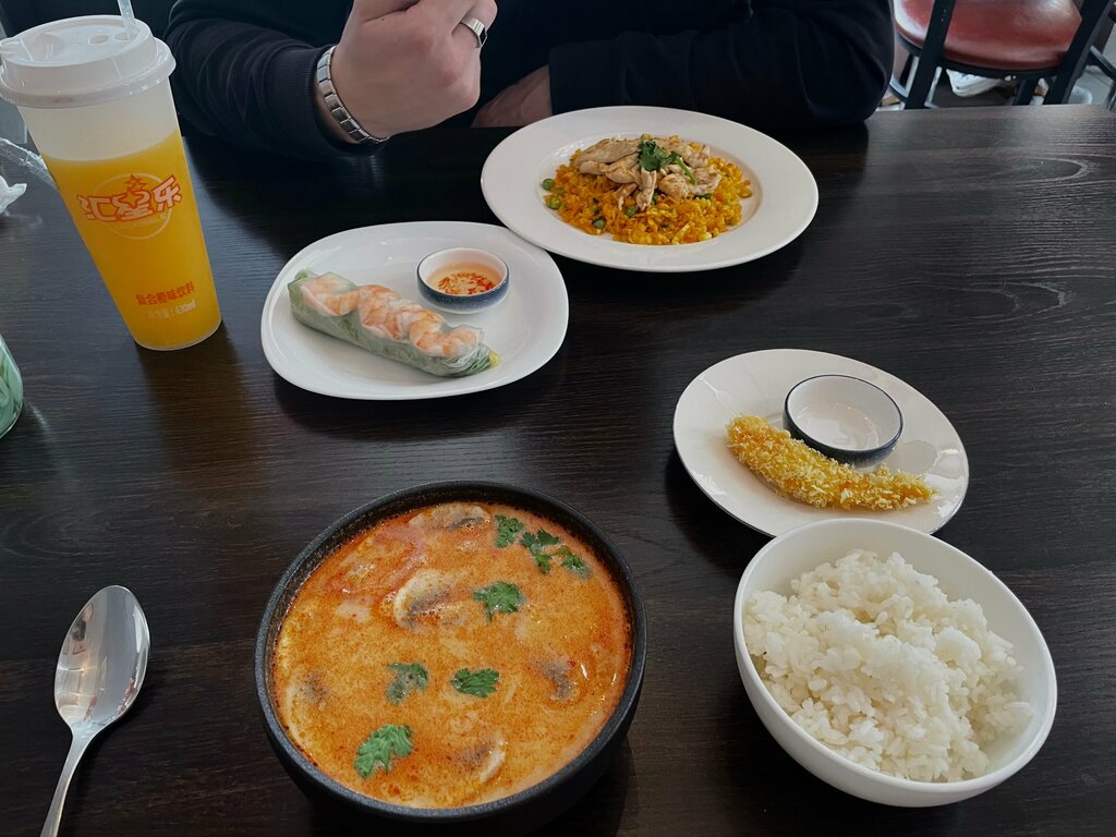 Kafe Pho bisoc, Novosibirsk, foto