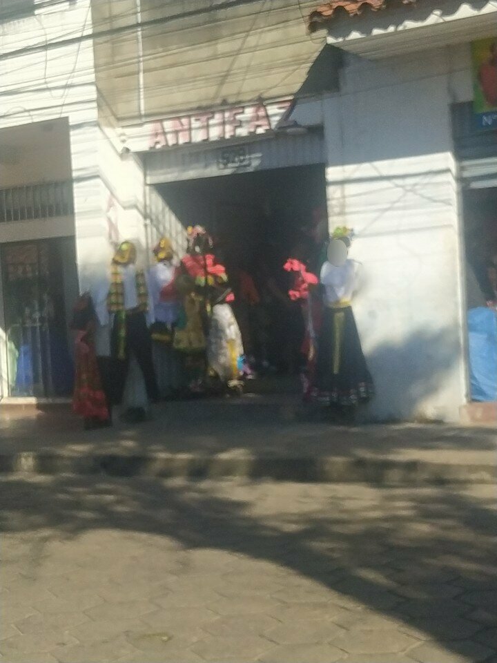 Dış giyim mağazası Antifaz, Santa‑Krus, foto