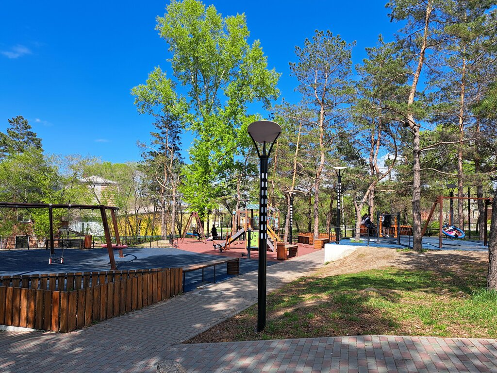 Kültür ve eğlence parkları Чеховский сквер, Belogorsk, foto