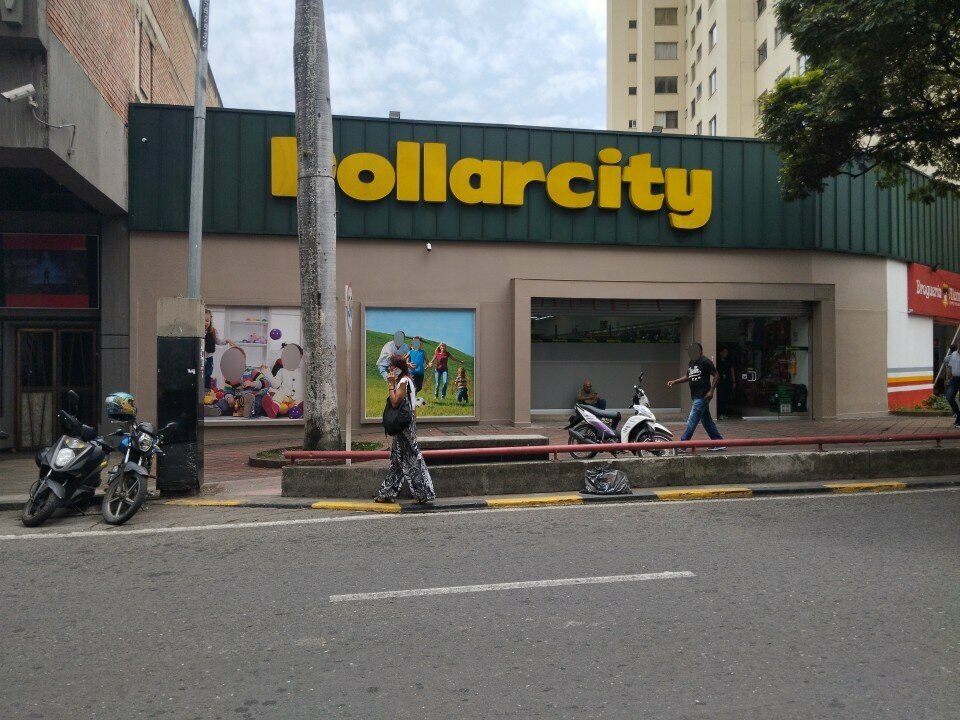 Ev eşyası mağazaları Dolarcıty Cam, Cali, foto