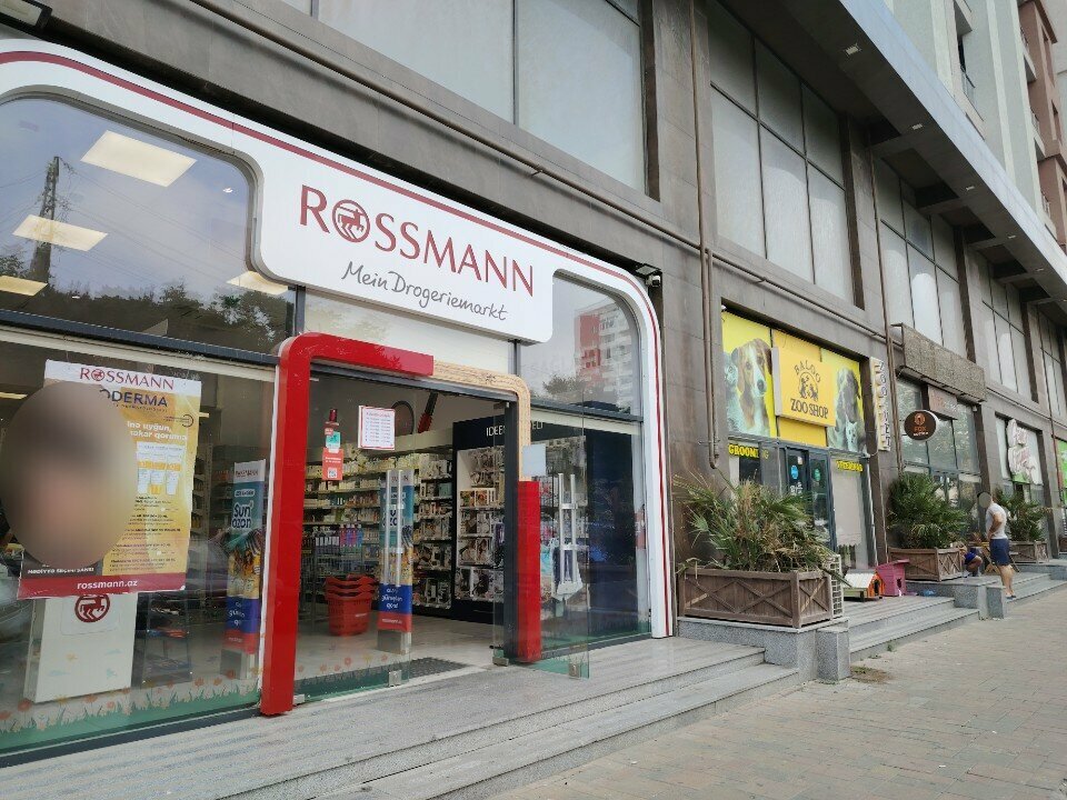 Kozmetik ve parfümeri mağazaları Rossmann, Bakü, foto