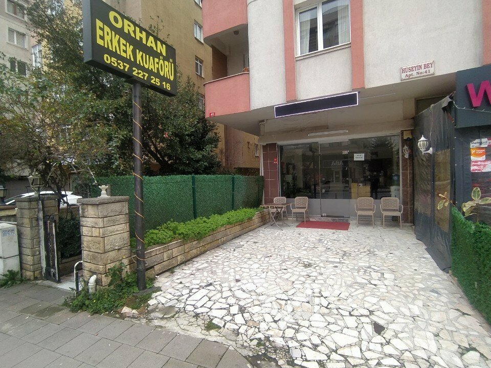 Berberler Orhan Erkek Kuaförü, İstanbul, foto