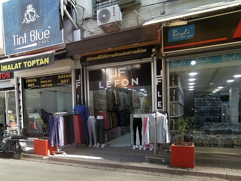 Giyim mağazası Lefon, Adana, foto