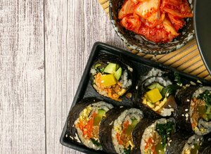 Çınarcık Flash Sushi & Noodle (Yalova, Çınarcık, Taşliman Mah., Deniz Sok., 2B), restoran  Çınarcık'tan