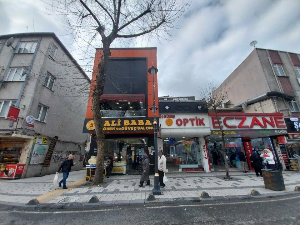 Optik Öz Güneş Optik, İstanbul, foto