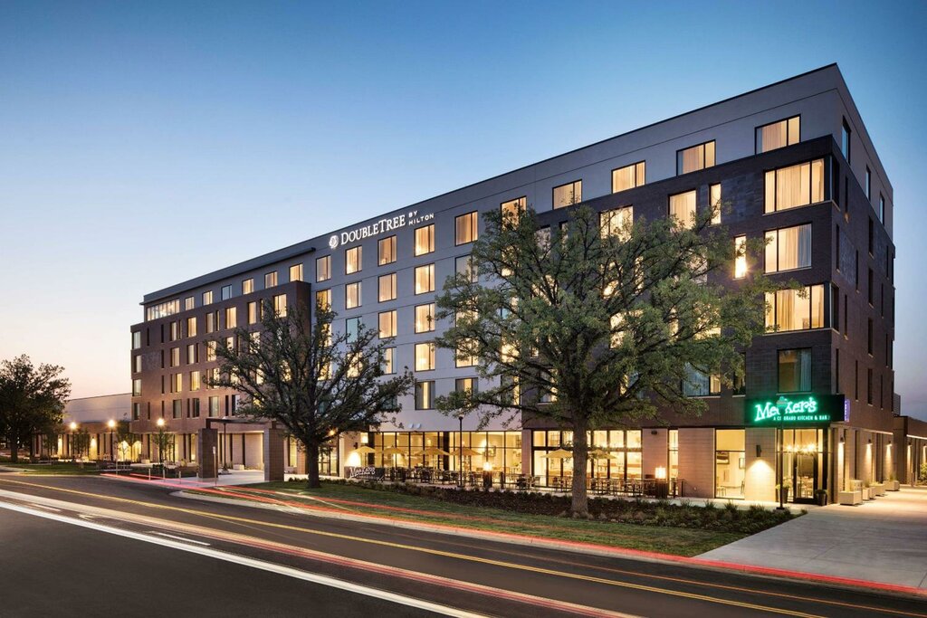 Otel DoubleTree by Hilton Greeley at Lincoln Park, Greeley, foto