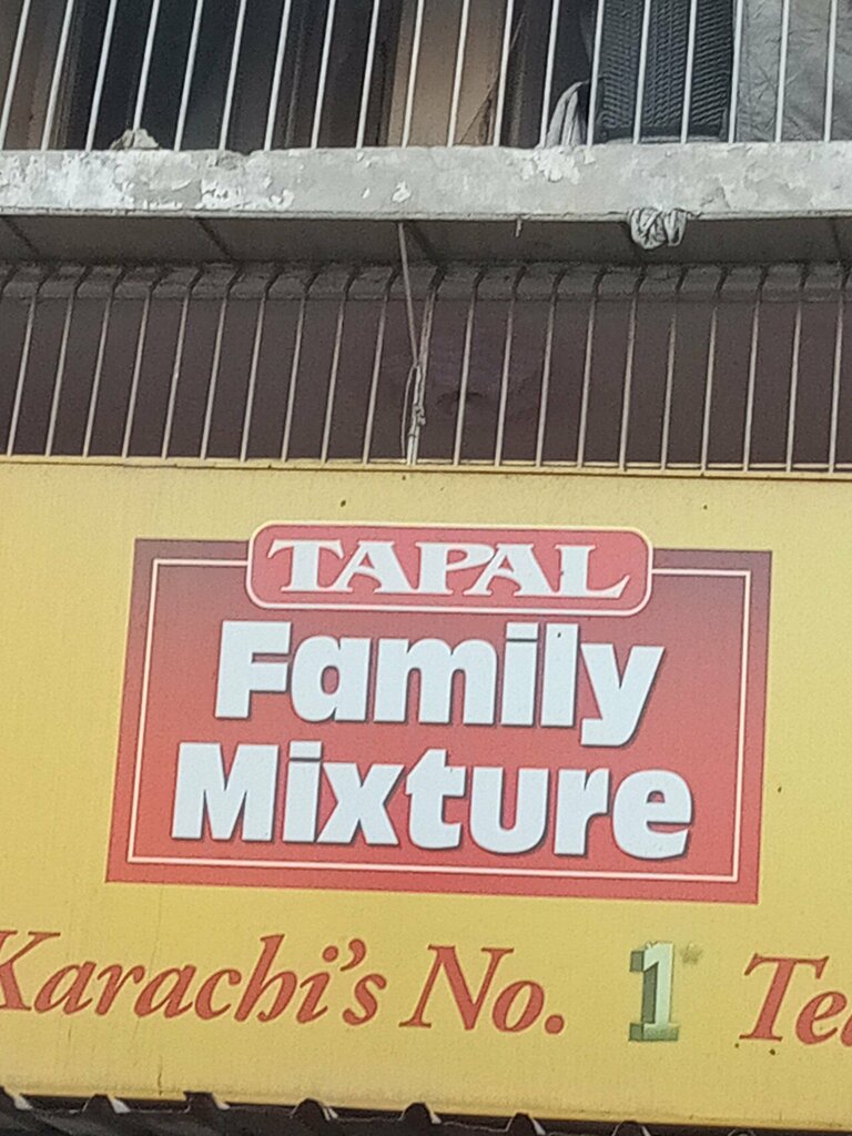 Çay mağazaları Tapal family mixture, Karaçi, foto