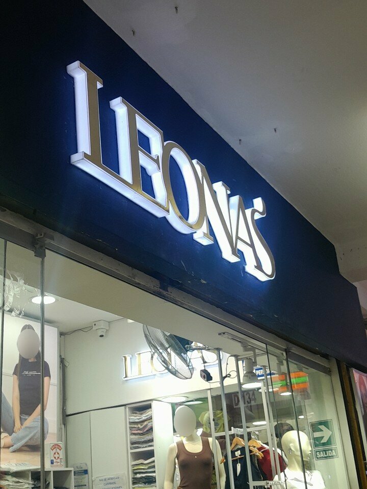 Dış giyim mağazası Leonas, Lima, foto