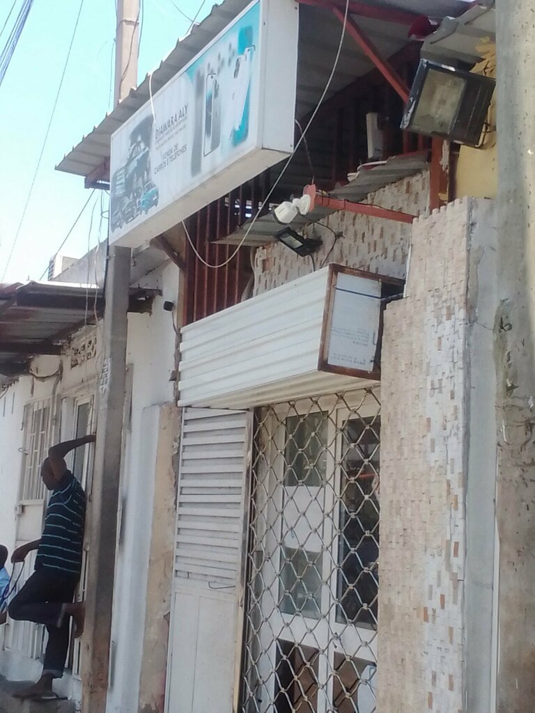 Satış ofisi Comércio, Loanda, foto
