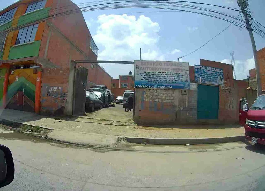 Oto döşeme Pepe Automotive Technical Service, El Alto, foto