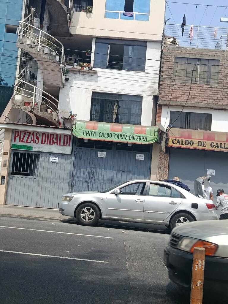 Pizzacılar Pizzería dibaldi, Lima, foto