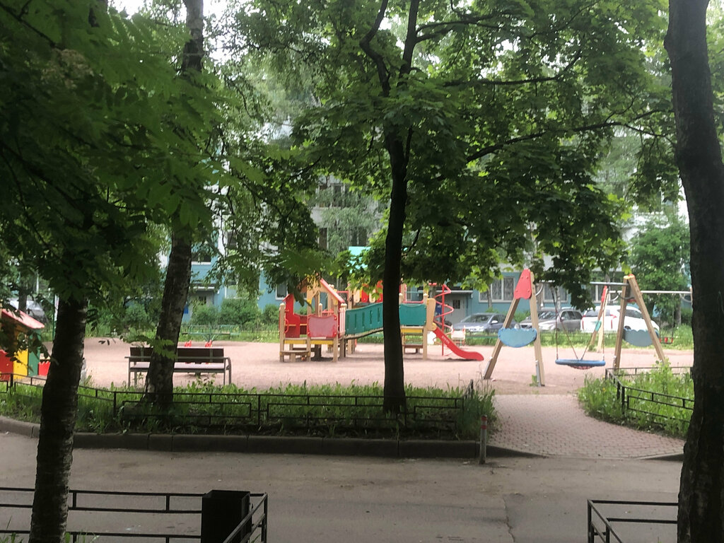 Oyun alanı Playground, Saint‑Petersburg, foto