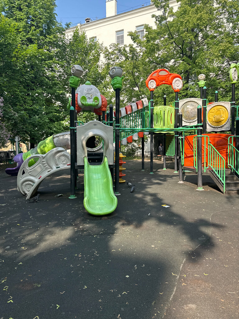 Oyun alanı Playground, Saint‑Petersburg, foto