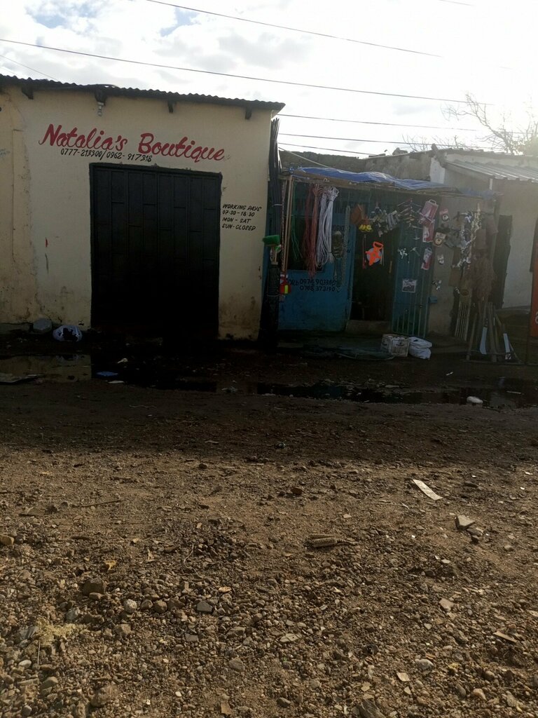 Mini-market Lovely Tailoring, Lusaka, foto