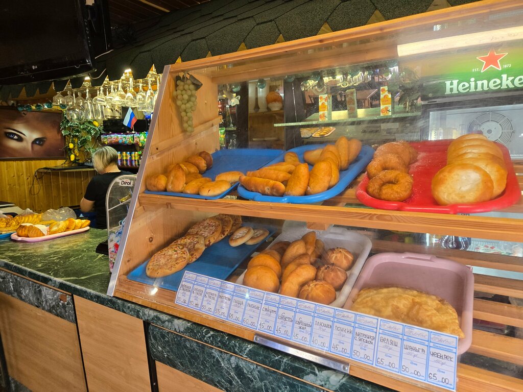 Ekmek fırını Khlebopriyemnoye predpriyatiye Obozerskoye pekarnya, Arhangelskaya oblastı, foto