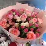 Azaliya (Pavlodar oblysy, Aqsý), çiçekçiler  Aksu'dan