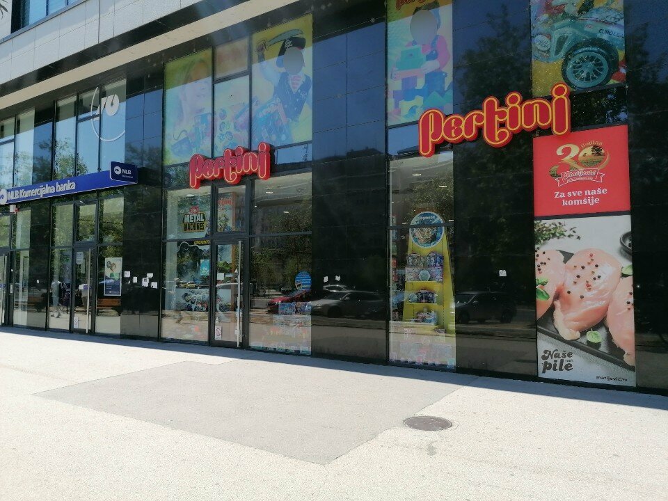 Çocuk oyunları ve oyuncakları Pertini Toys, Novi Sad, foto