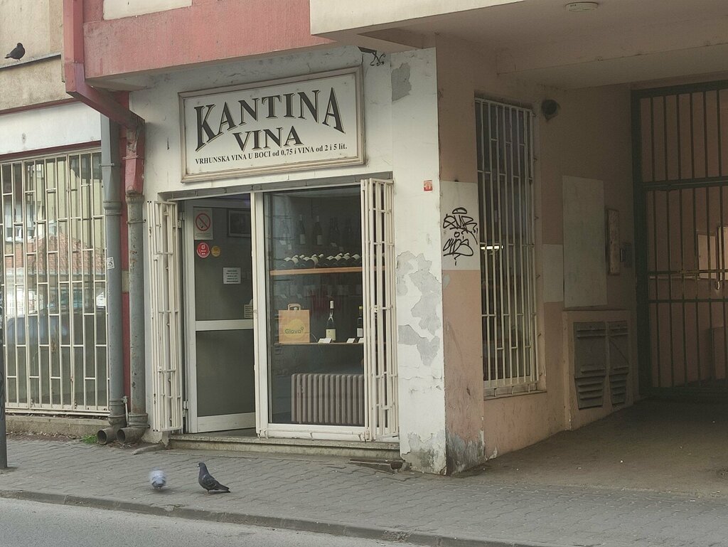 Alkollü içecekler Kantina Vina, Novi Sad, foto