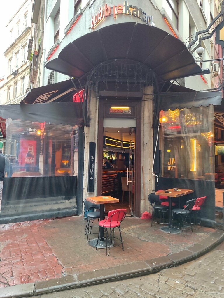 Bar Bubble Pub, İstanbul, foto