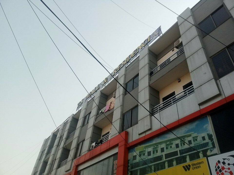 Alışveriş merkezleri Tariq Sharif Mall & Residencia, Rawalpindi, foto