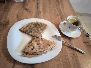 Сказочные хычины (ulitsa Korolyova No:10), kafe  Nalchik'ten