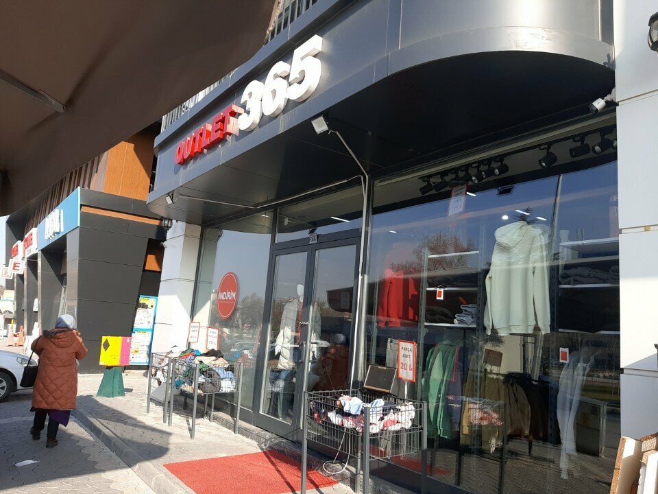 Giyim mağazası Outlet 360, Konya, foto