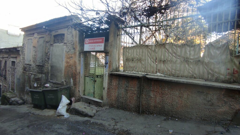 Cami Patlıcanlı Cami, İzmir, foto