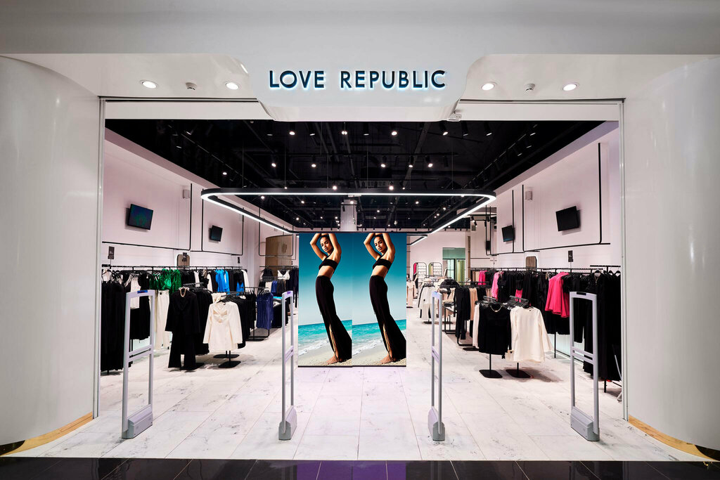Giyim mağazası Love Republic, Moskova, foto