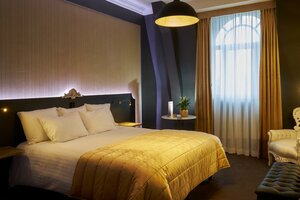 Château de Namur (Walloon Brabant, Braine-l'Alleud, Avenue de l'Ermitage, 3), otel  Namur'dan