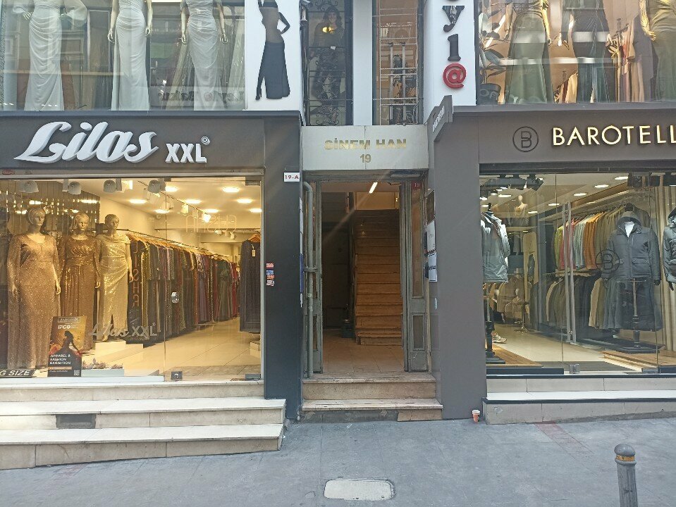 Abiye mağazaları Leyla Couture, İstanbul, foto