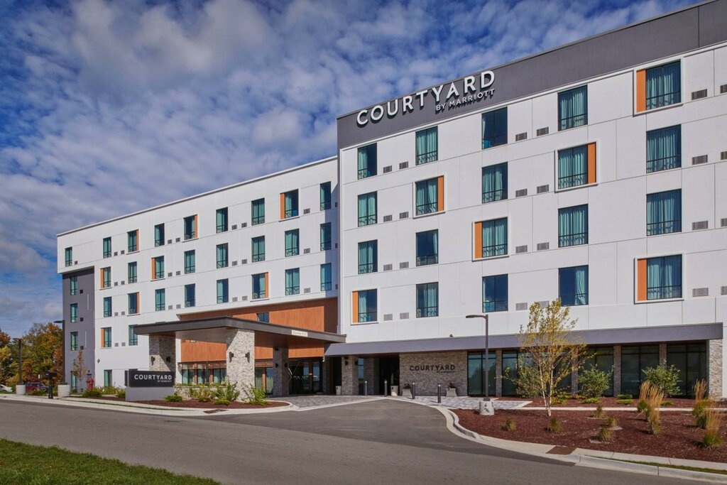 Otel Courtyard by Marriott Petoskey at Victories Square, Michigan Eyaleti, foto