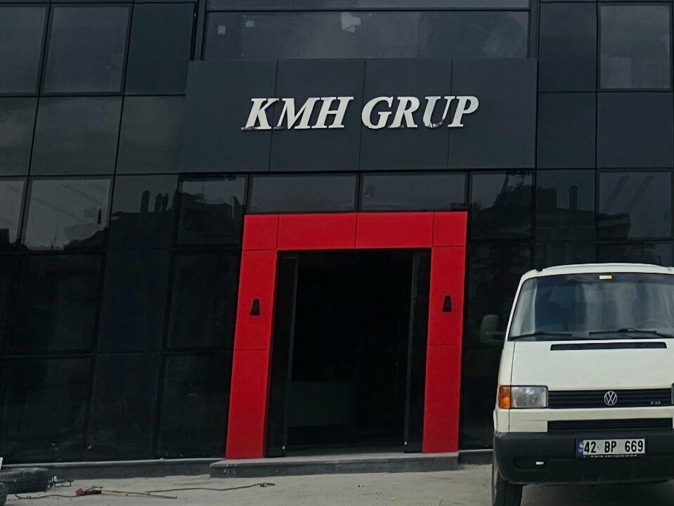 Otomobil satış galerileri Kmh Otomotiv, Konya, foto