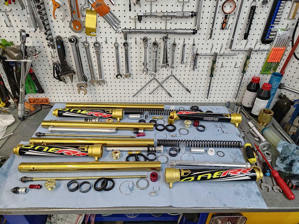 Motosiklet tamiri Moto Trial Service, Moskova, foto