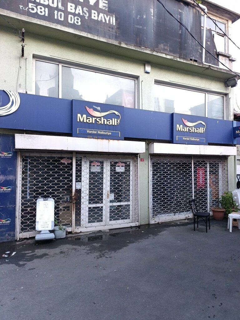 Boya ve cila malzemeleri üretim ve satış yerleri Marshall, İstanbul, foto