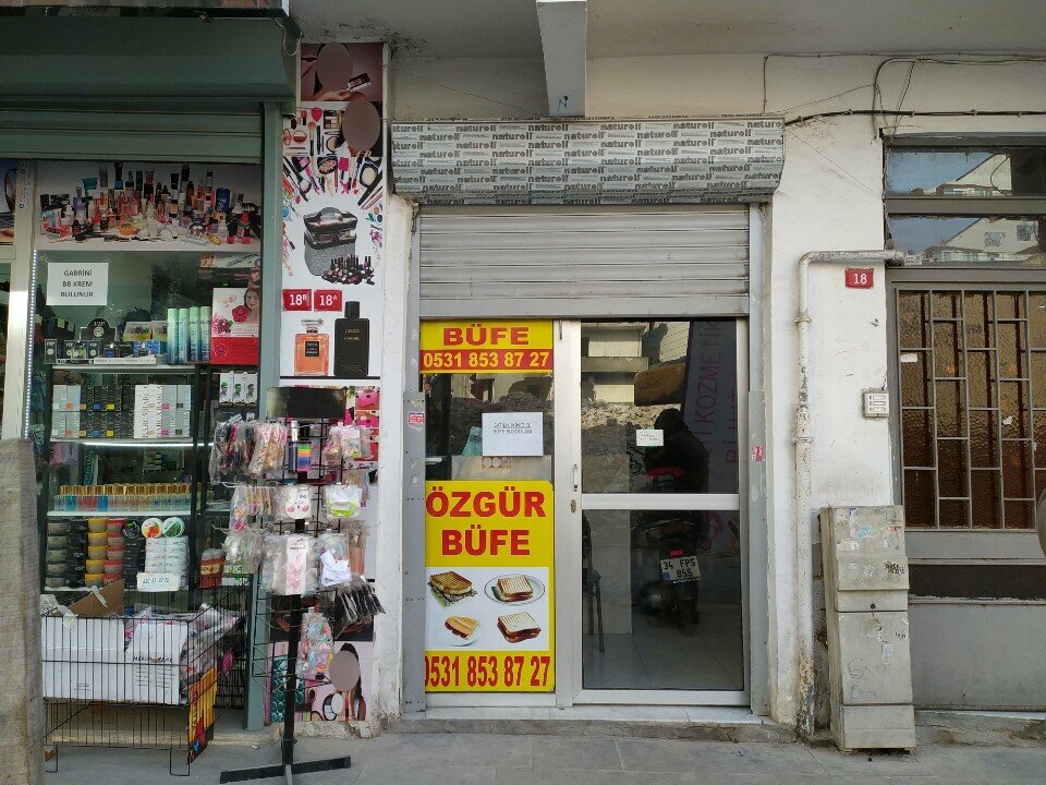 Gazete bayi Özgür Büfe, İstanbul, foto