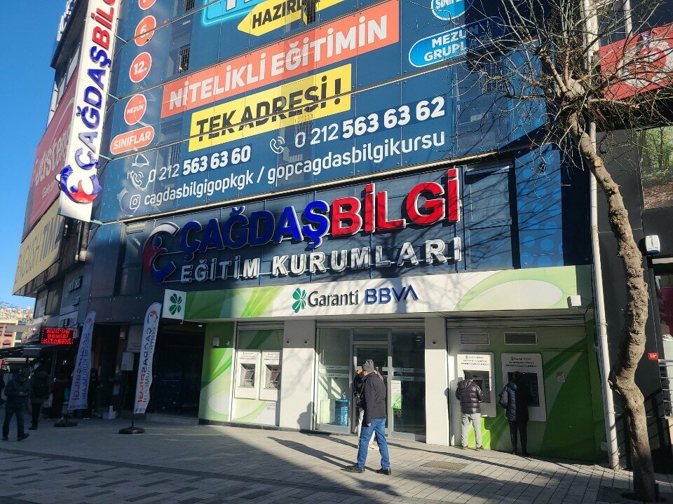 Eğitim merkezleri Çağdaş Bilgi Eğitim Kurumları, İstanbul, foto