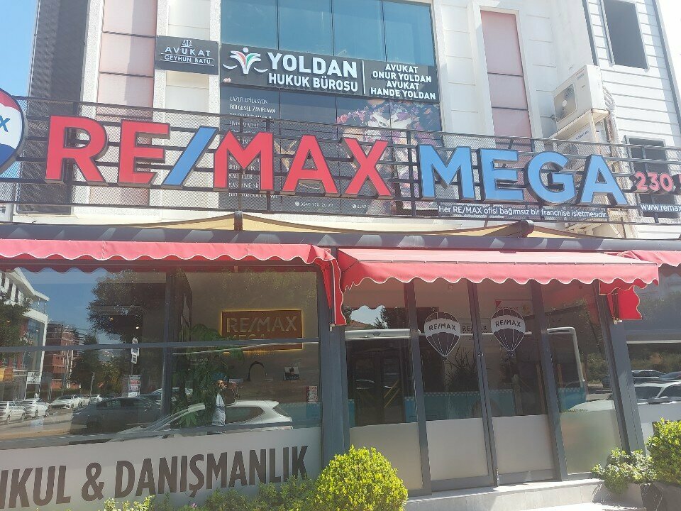 Emlak ofisi Re/Max, Antalya, foto
